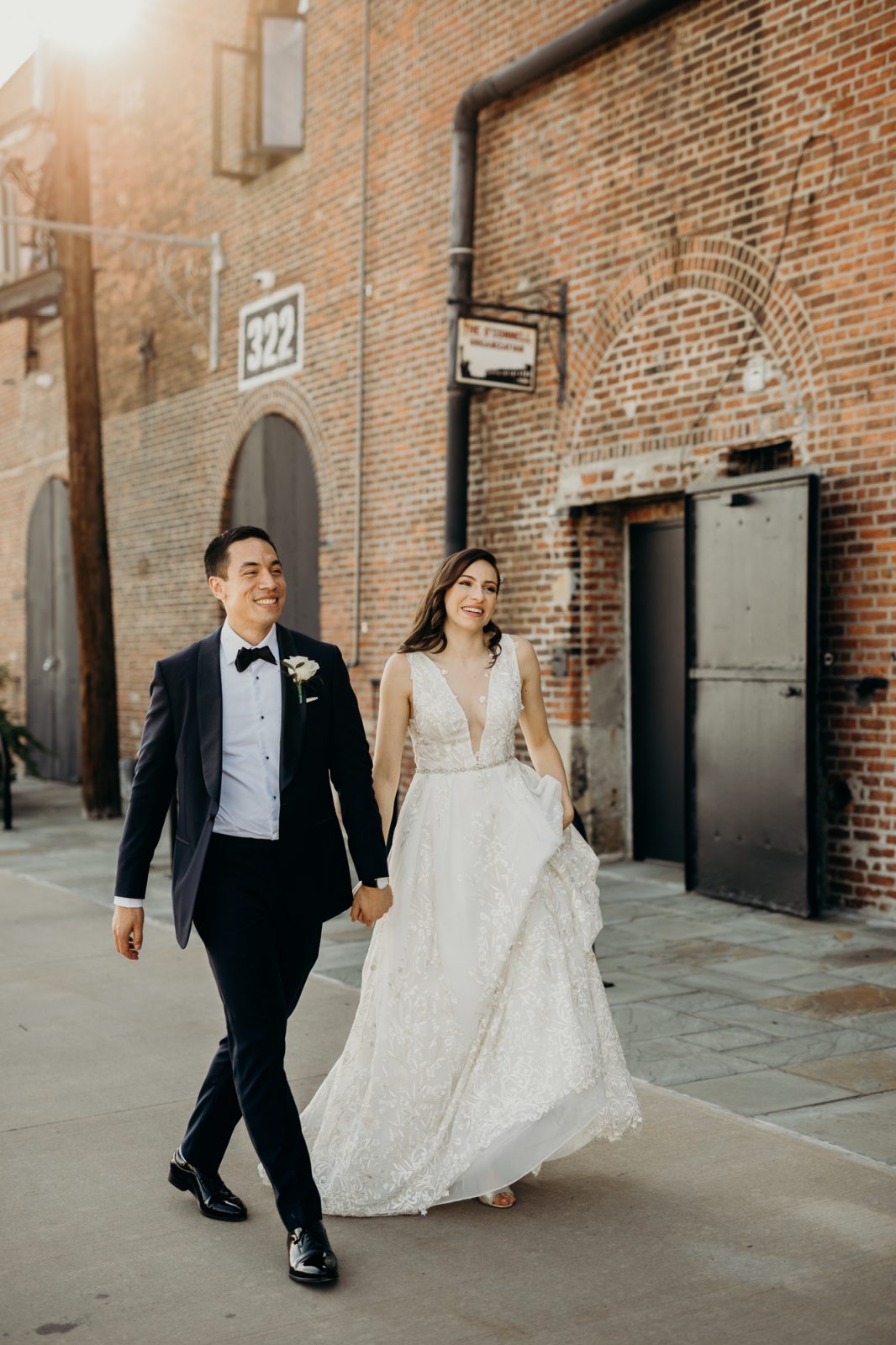 tara + chris / liberty warehouse, brooklyn wedding | lauren spinelli ...